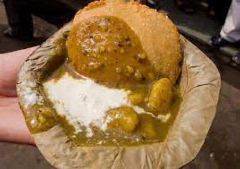 Tuk-Tuk Adventure: Old Agra Markets and Spice Trails - A Balanced View: Pros and Cons