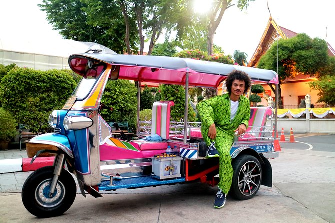 Tuk Tuk Bangkok Private Tour: WW2 Pad Thai, 360-Viewpoint, Chinatown (Pickup) - FAQ