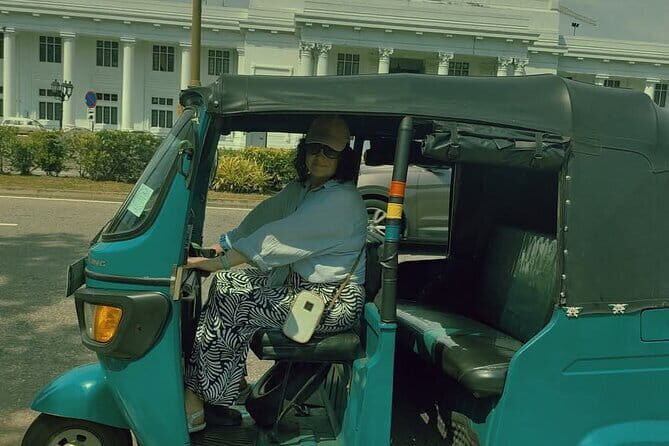 Tuk-Tuk City Tour Colombo SL - The Itinerary in Detail
