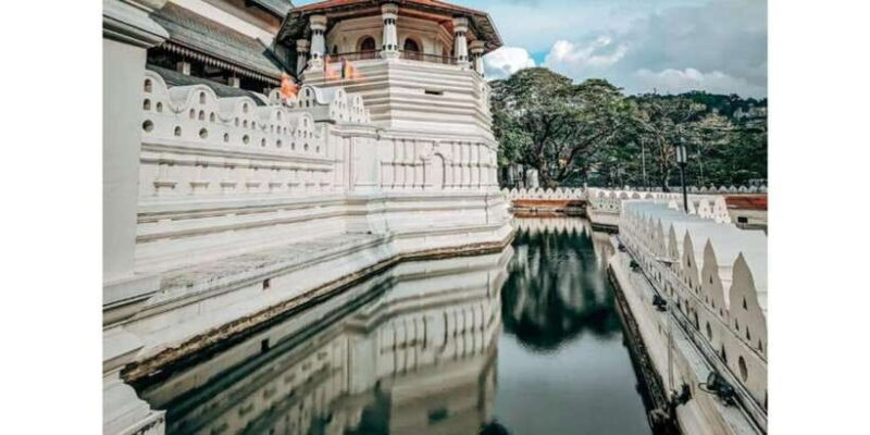 Tuk Tuk Kandy City Tour By Local Guide - What Youll Experience on the Tour