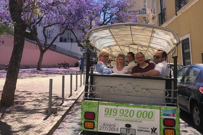 Tuk Tuk Lisbon: The Best of Lisbon in Half a Day - Personalized Experience