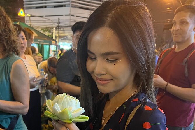 Tuk-tuk Private Tour in Bangkok by Night with Chinatown meal - Who Will Love This Tour?