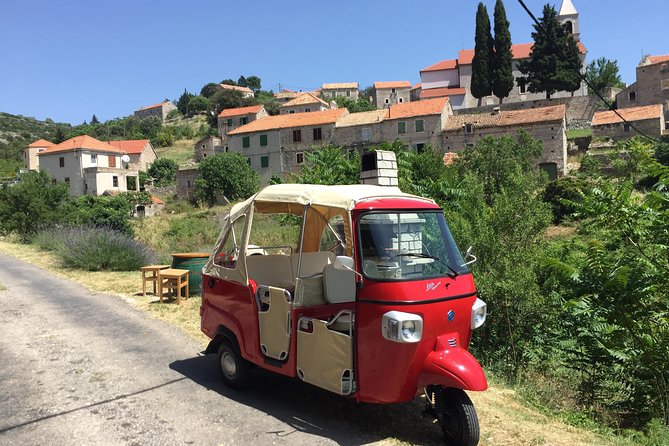 Tuk Tuk Sightseeing Tour of Hvar - Traversing the Charming Streets of Hvar