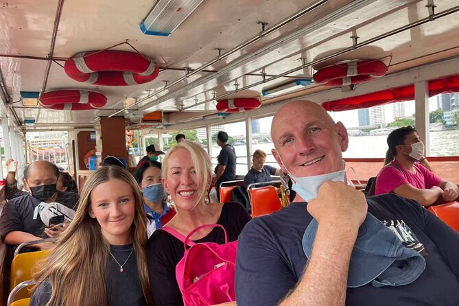 Tuk-tuk tour Bangkok by Night with Chinatown meal and hotel transfers - What the Reviews Say