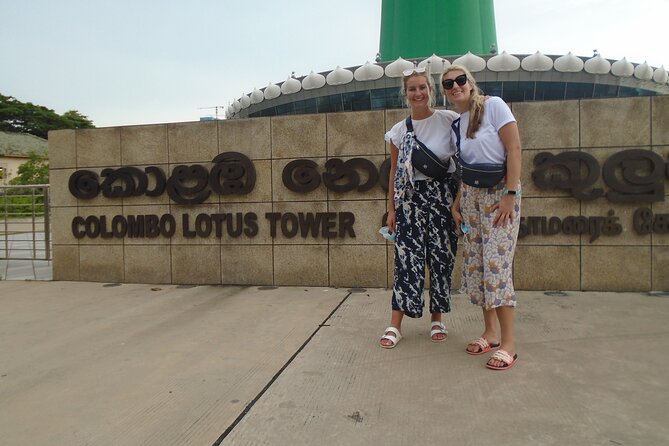 Tuk Tuk Tour Colombo: Sightseeing, Entry Fees & Food Included - Key Points