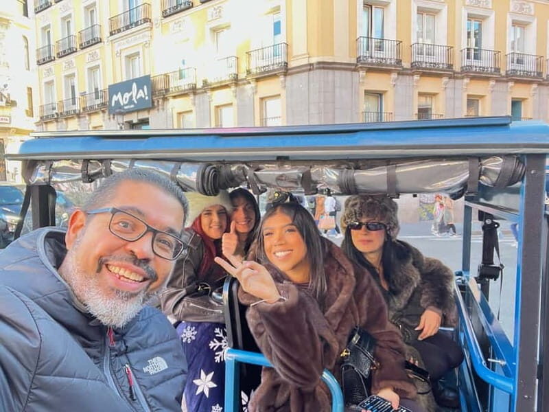 Tuktuk historical tour of Madrid 1 Hr in a fun and original way - Key Points
