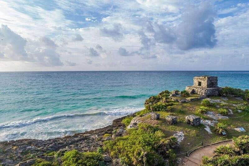 Tulum archaeological site and Playa del Carmen - Discovering Tulum and Playa del Carmen: An Authentic Day Trip Experience