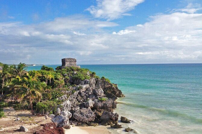 Tulum Ruins & Cenote guided private tour from Tulum and Riviera Maya. - Exploring the Tulum Ruins: A Peaceful Walk Through History