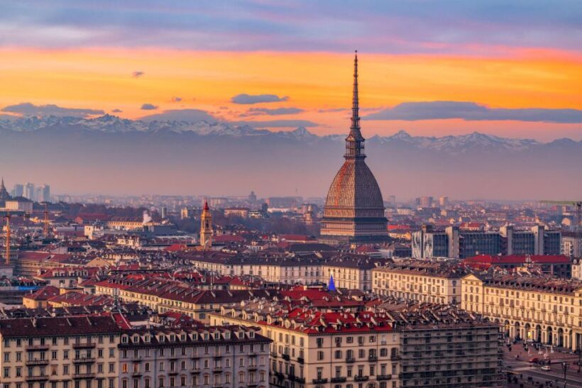 Turin: Express Walk with a Local in 60 minutes - Introduction: Why a 60-Minute Walk Makes Sense in Turin