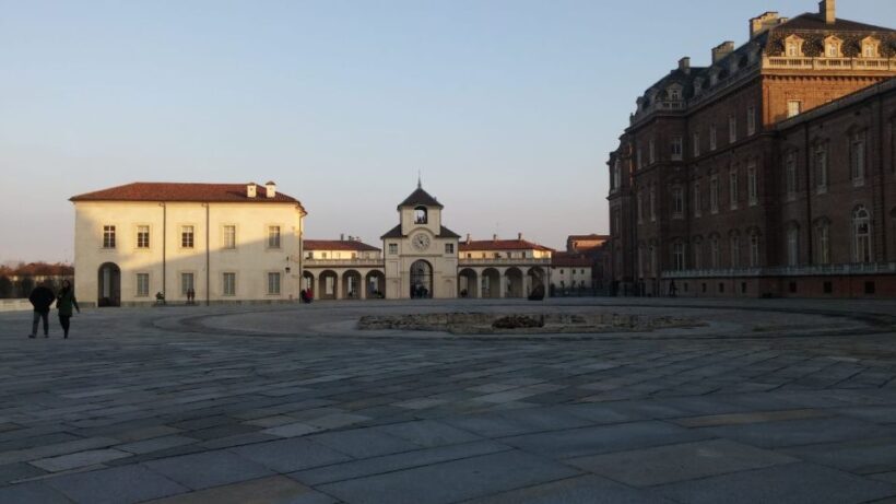 Turin: Palace of Venaria Guided Tour - Visual and Architectural Highlights