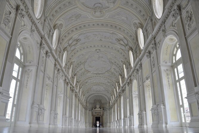 Turin: Reggia of Venaria Guided Experience - Getting to the Reggia of Venaria