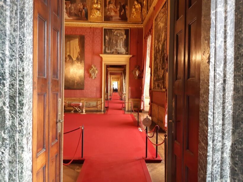 Turin: Royal Palace & Cathedral Tour w/ Skip-the-line Entry - What to Expect from the Tour
