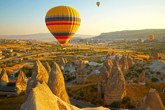 Turkey Classics 7 Day Escorted Tour From Istanbul - Accommodation and Dining Experience