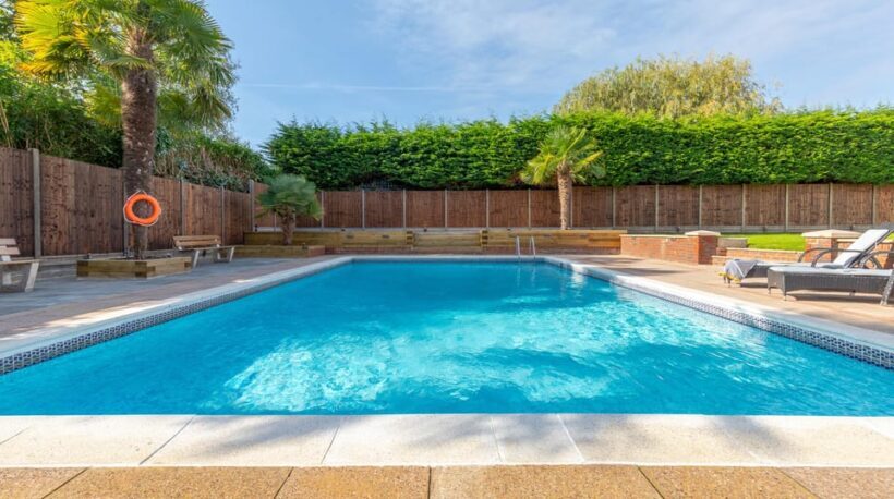 Turkish BBQ with Swimming Pool and Hot Tub - Key Points