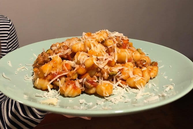 Tuscan Cooking Class in an Art Gallery in Florence - FAQ