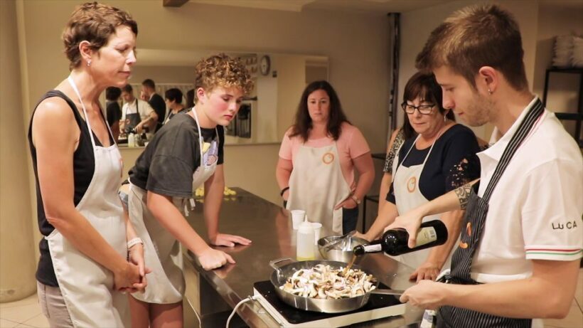 Tuscan Cooking Course with Florence Central Market Visit - Detailed Breakdown of the Experience