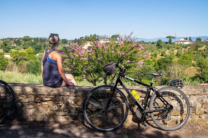 Tuscan Country Bike Tour With Wine and Olive Oil Tastings - Savoring Tuscan Flavors