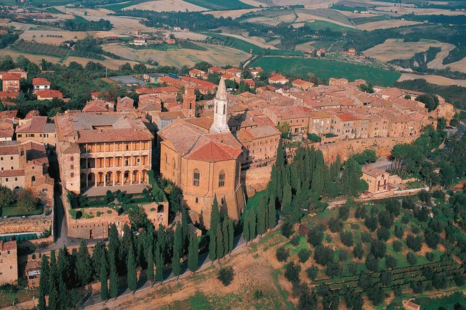Tuscany from Rome , Montepulciano & Pienza with wine tasting and Lunch included - Frequently Asked Questions