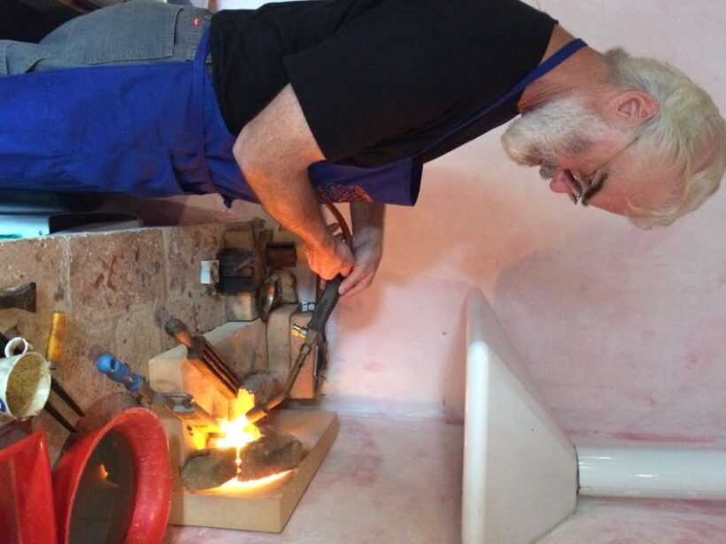 Tuscany:Highlight: Create your own jewelry in an artclass: - Introduction