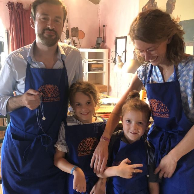 Tuscany:Highlight: Create your own jewelry in an artclass: - Key Points