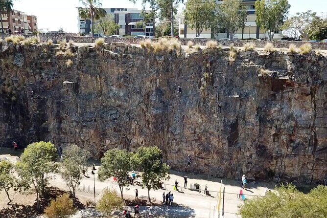 Twilight Rockclimb & Abseil Adventure in Kangaroo Point Cliffs - The Experience at a Glance