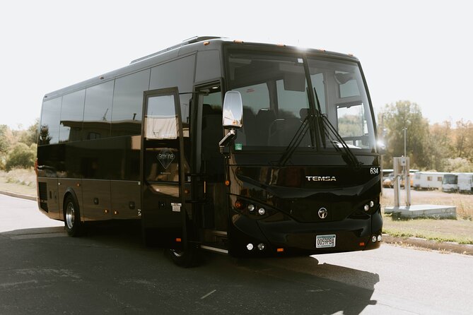 Twin Cities Highlights Tour - Transportation and Group Size