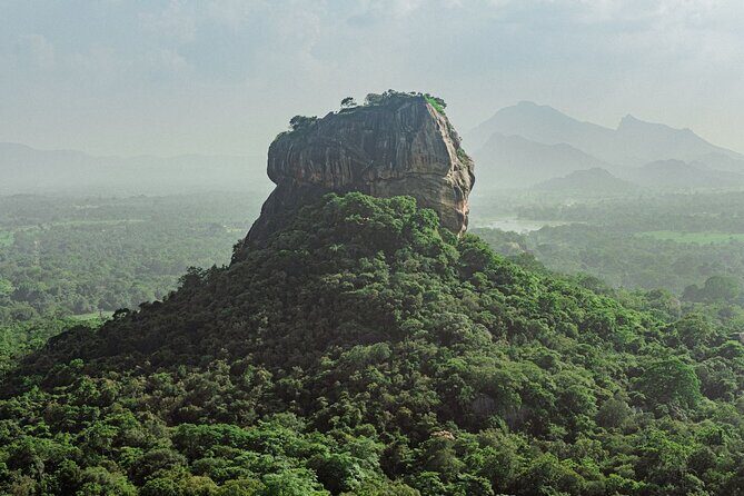 Two Days Cultural Tour Sigiriya Dambulla and Kandy - Authentic Sri Lankan Flavors and Local Life