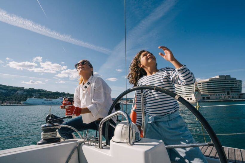 Two Hour Luxury Sailing Experience with Open Bar - The Itinerary: What You Can Expect