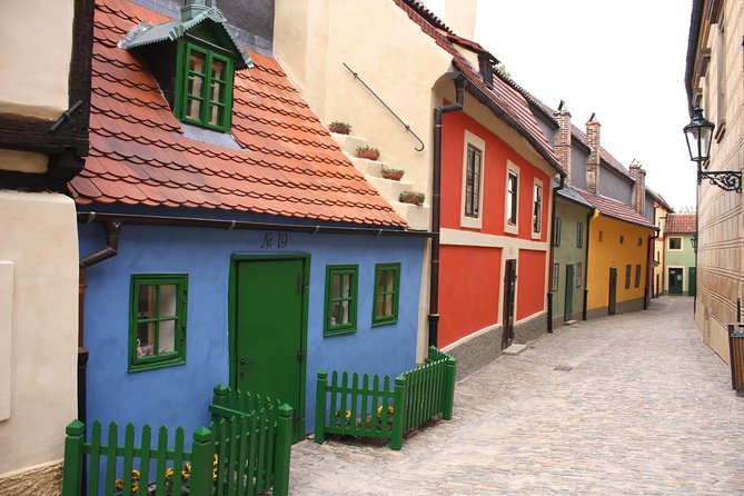 Two-Hour Morning Walking Tour of Prague Castle - Cancellation Policy