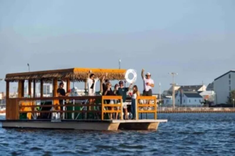 Tybee Island: Tiki Boat Sightseeing Cruise - The Boat and Group Size