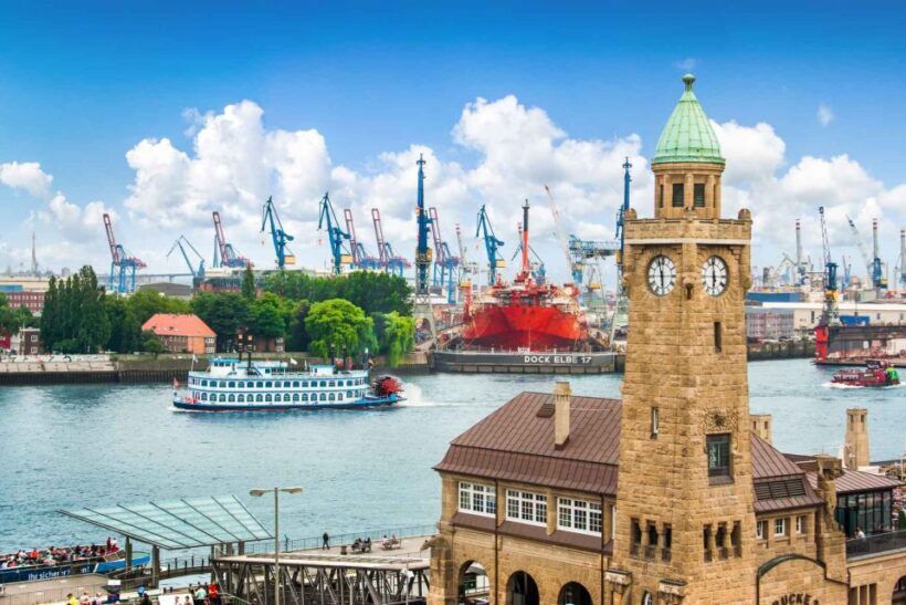 U-Boot Museum & War History Private Tour in Hamburg - An In-Depth Look at the Hamburg U-Boot & War History Tour