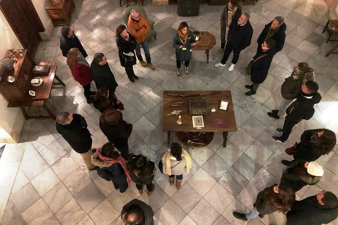 Úbeda Monumental - Guided Tour With Interiors - Exploring the Group Experience