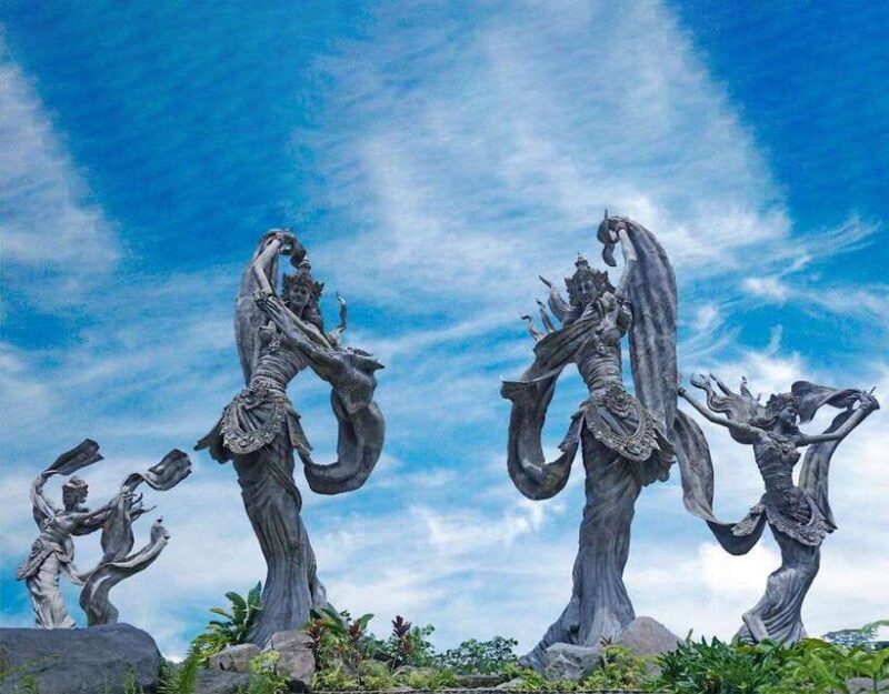 Ubud: Alas Harum, Tirta Empul, Tukad cepung, Dedari - The Practical Side: Duration, Transportation, and Comfort