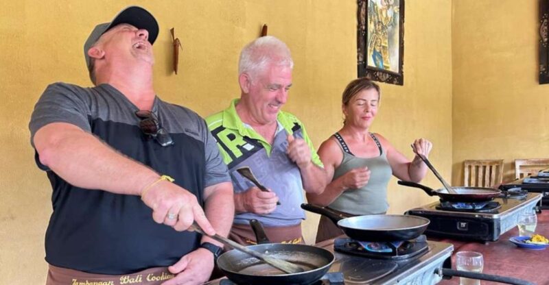 Ubud: Balinese Cooking Class with Hotel Transfers - Key Points