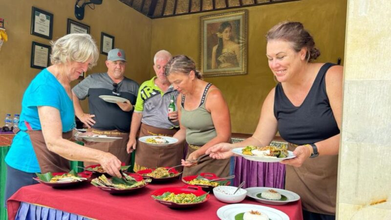 Ubud: Balinese Cooking Class with Hotel Transfers - Is This Tour Right for You?