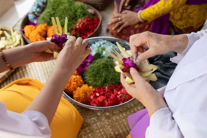 Ubud: Cultural Fashion Experience w/ Makeup & Photoshoot - FAQs