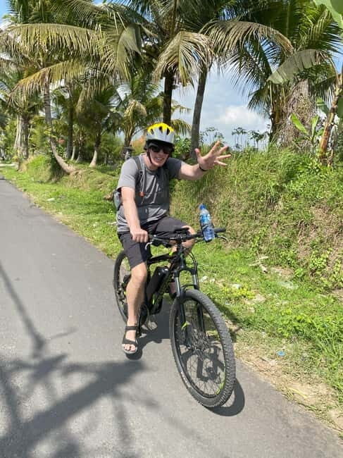 Ubud: Downhill Bike Tour with Rice Fields, Volcano and Meal - A Complete Look at the Tour Experience