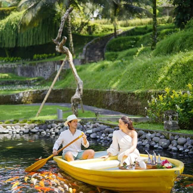 Ubud: Exclusive Photo Moment on a Boat & Candlelight Dinner - Who Should Consider This Experience?