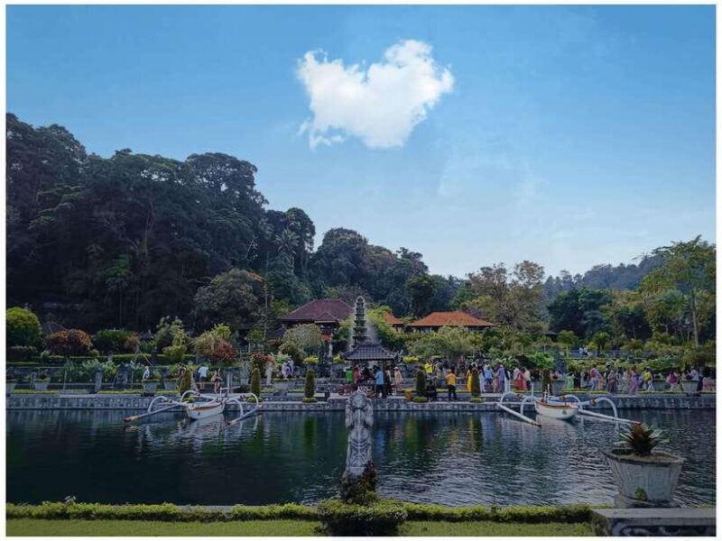 Ubud: Heaven Gate Lempuyang, Water Palace & Waterfall Tour - A Closer Look at the Itinerary