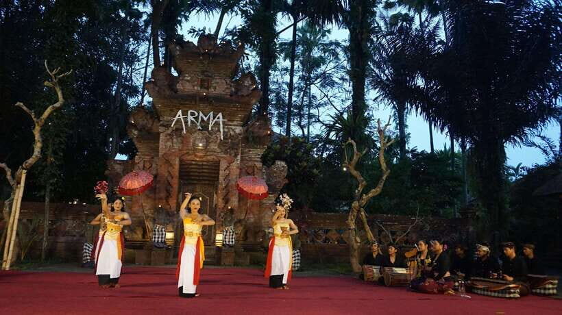 Ubud: Legong Lasem Or Ramayana Ballet Show Ticket - Frequently Asked Questions