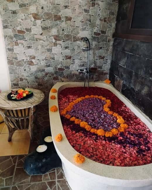 Ubud: Luxury Spa Relaxing Package with Amidst Rice Field - Key Points