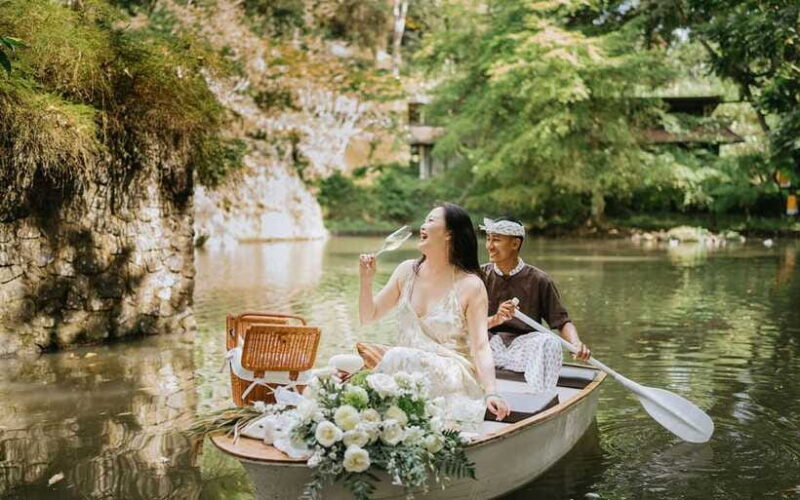 Ubud: Romantic Picnic on a Wooden Boat with Sparkling Wine - Who Will Love This Tour?