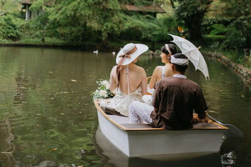 Ubud: Romantic Picnic on a Wooden Boat with Sparkling Wine - The Food and Drink: A Gourmet Picnic in Nature