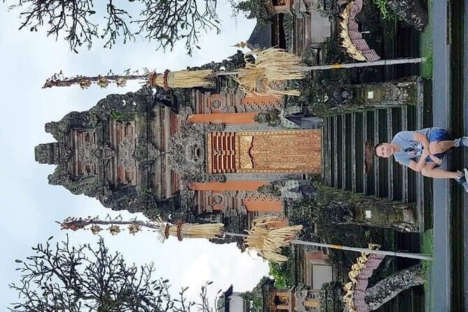 Ubud Shopping, Water Palace and Water fall Tours. - A Practical Guide to the Ubud Shopping, Water Palace, and Waterfall Tour