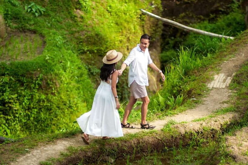 Ubud Tour With Photographer: Waterfalls, Swing & Rice Fields - Transportation and Practical Details