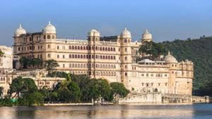 Udaipur: City Highlights Tour with Hotel Pickup - Discovering Udaipur: What to Expect from the Tour