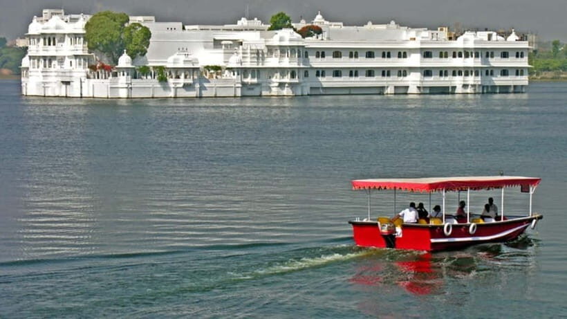 Udaipur: City Highlights Tour with Hotel Pickup - How Does This Tour Compare to Other Udaipur Experiences?