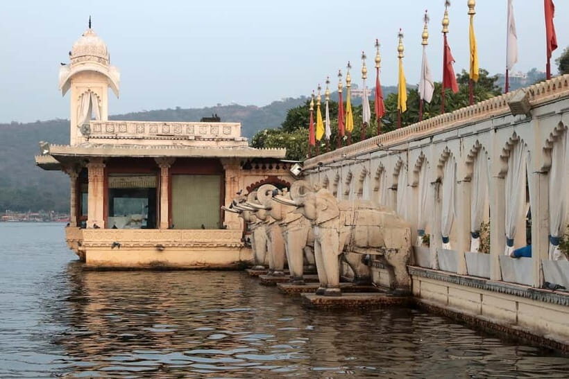 Udaipur: City of Lakes Full-Day Guided Tour - Exploring Udaipur: What You Can Expect from the Tour
