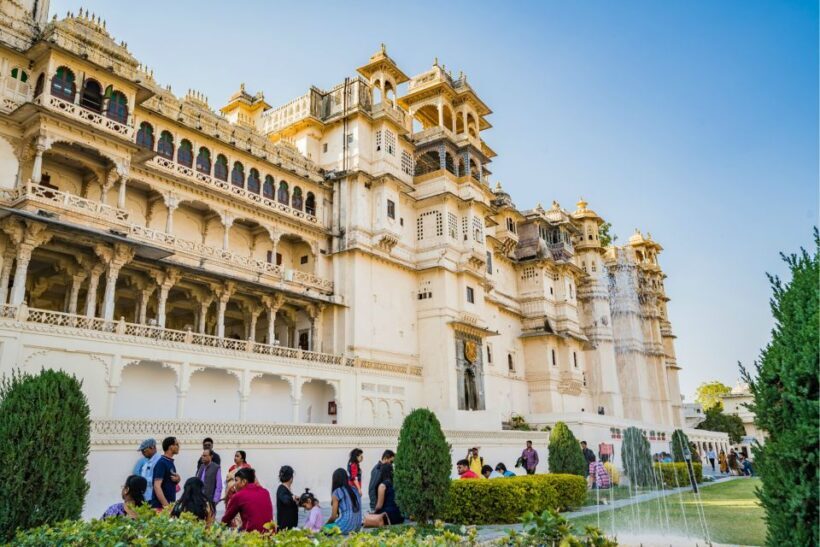 Udaipur: Full Day Private City Tour with Optional Boat Ride - Key Points