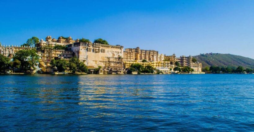 Udaipur Full-Day Private Sightseeing Tour With Guide - Transportation and Logistics: Comfort Meets Convenience